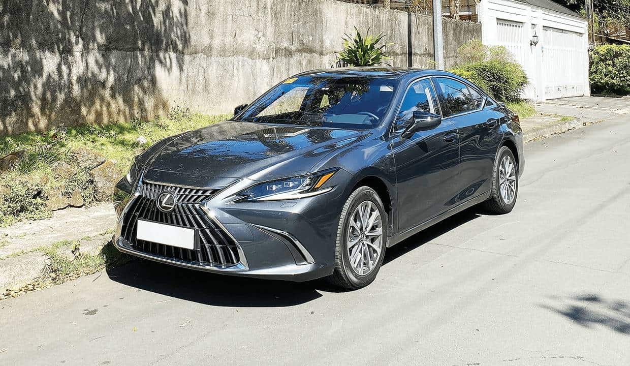 An electrifying value proposition: The Lexus ES 300h - Philstar Wheels
